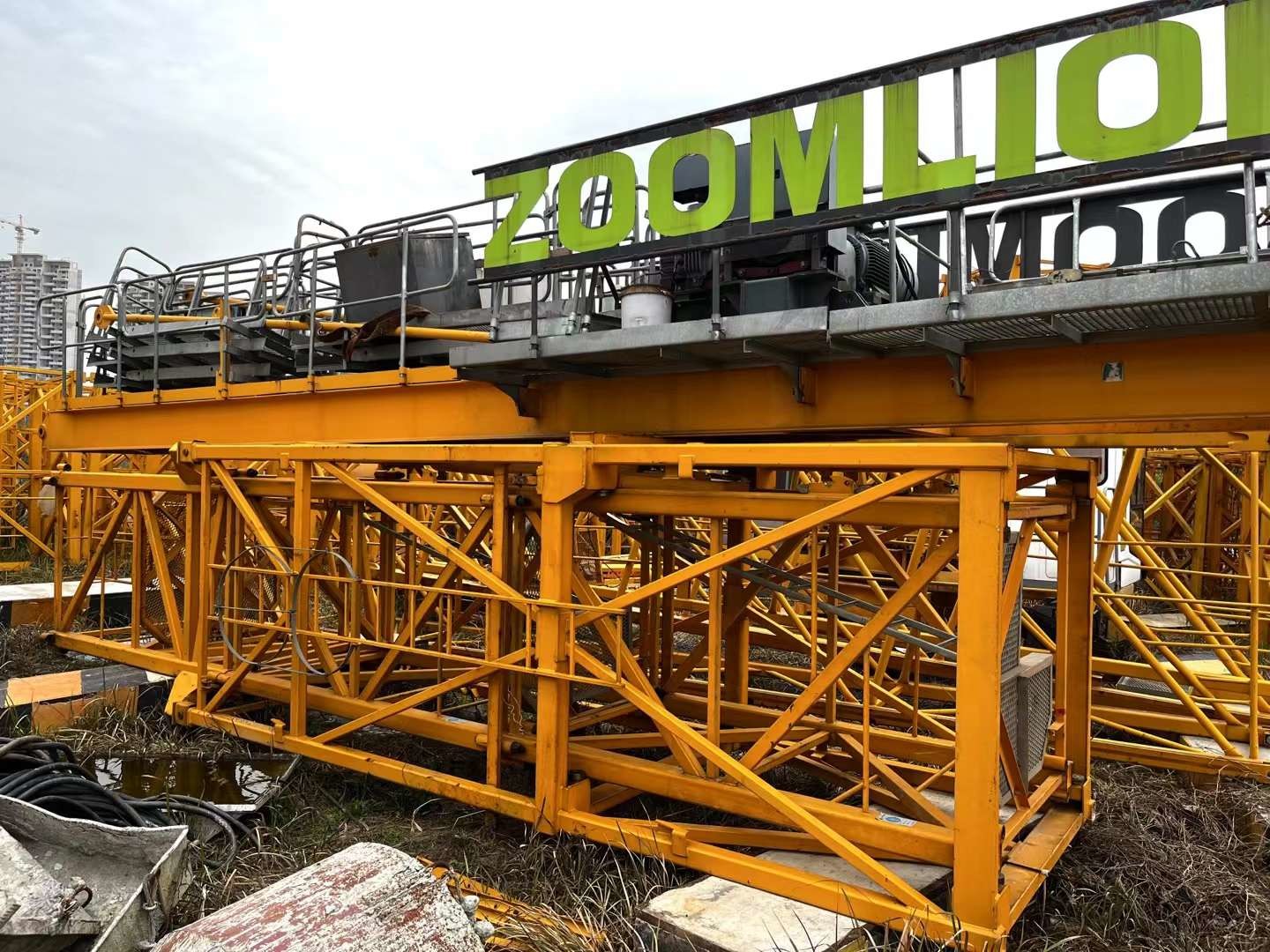8.0t Maximum Lifting Load Flat Top Tower Crane W6015-8 With 40m Free ...